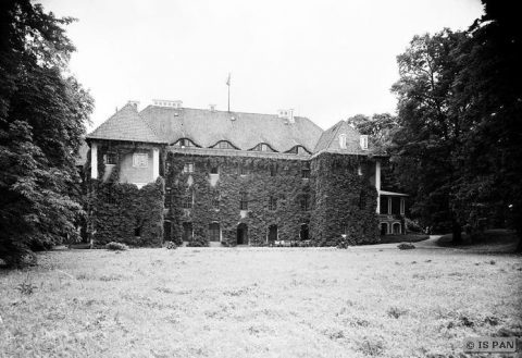 Reichertswalde (Markowo) - Grafen zu Dohna